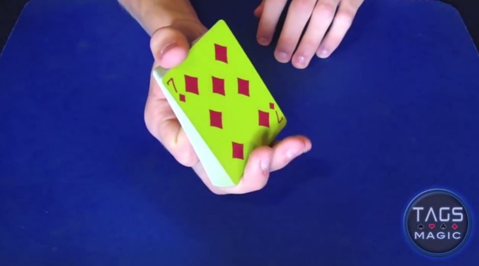 How To Shufﬂe Cards Like A Pro (MUST-KNOW Techniques)