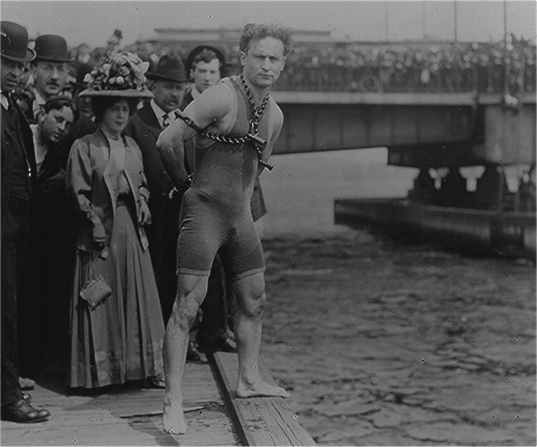 How Did Houdini Die? | The Magical Life And Death Of Harry Houdini