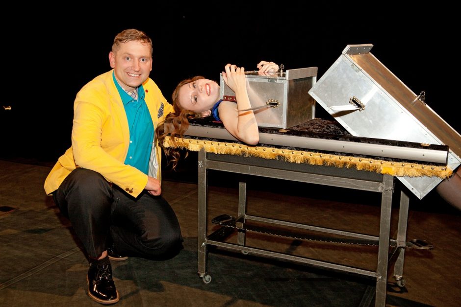 What Is A Magician? A Look At How Masters Of Illusion Make Their Living